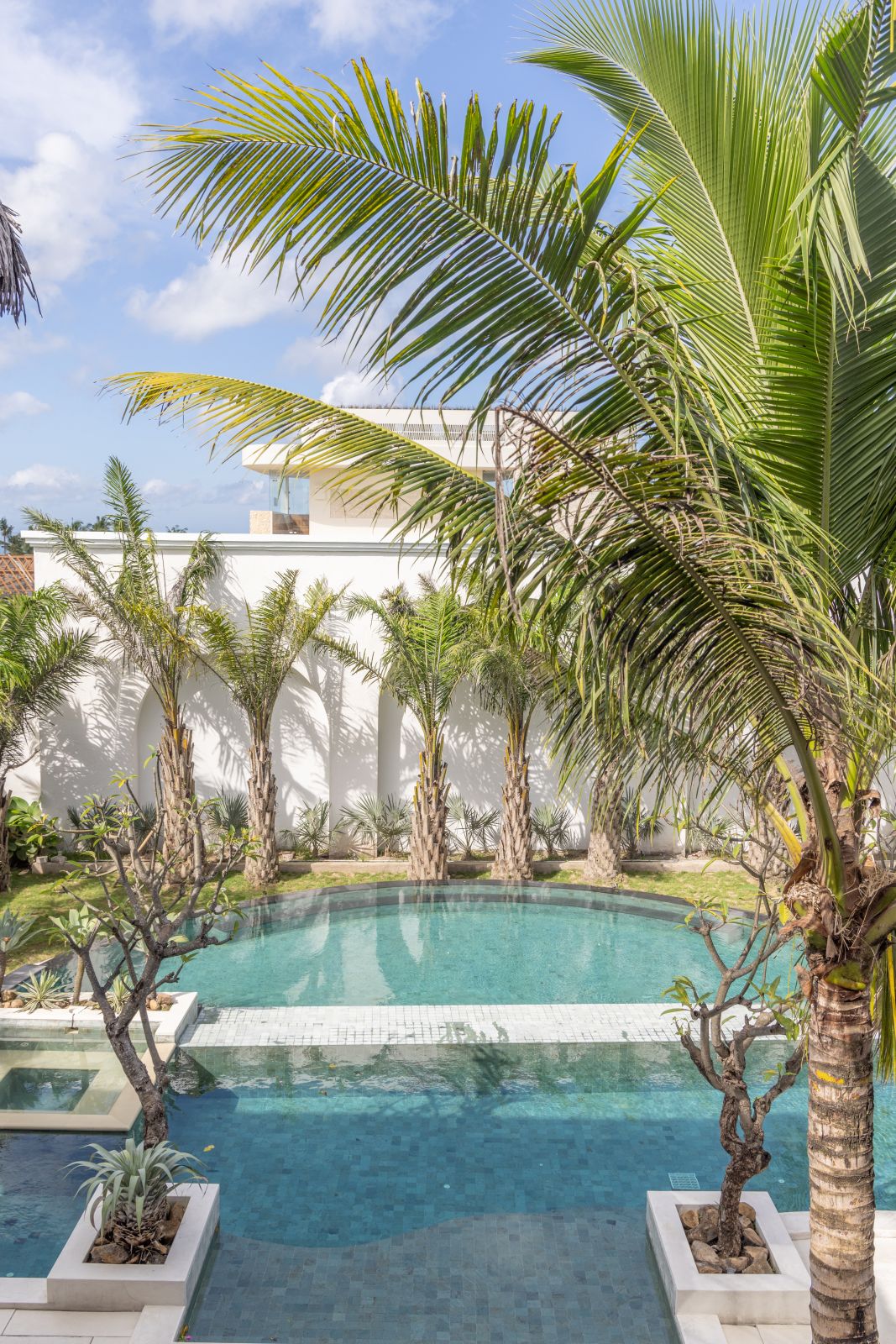 SUBURBAN SOPHISTICATION VILLA - Properties Listing.
